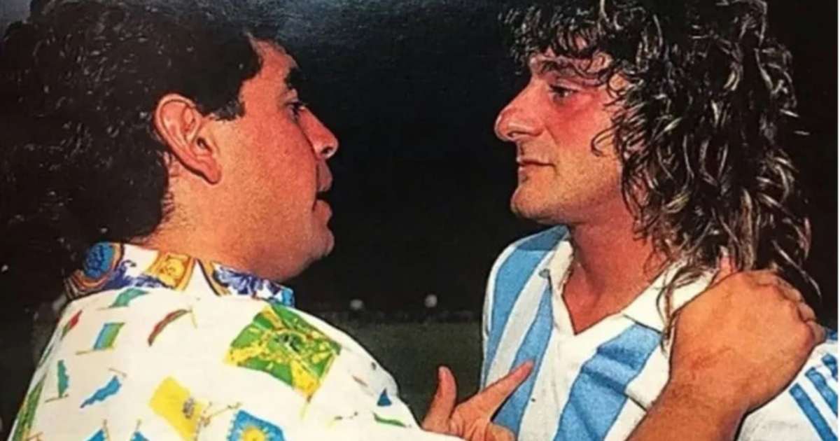 Se cumplen 30 años del debut de Diego Maradona como DT de Racing