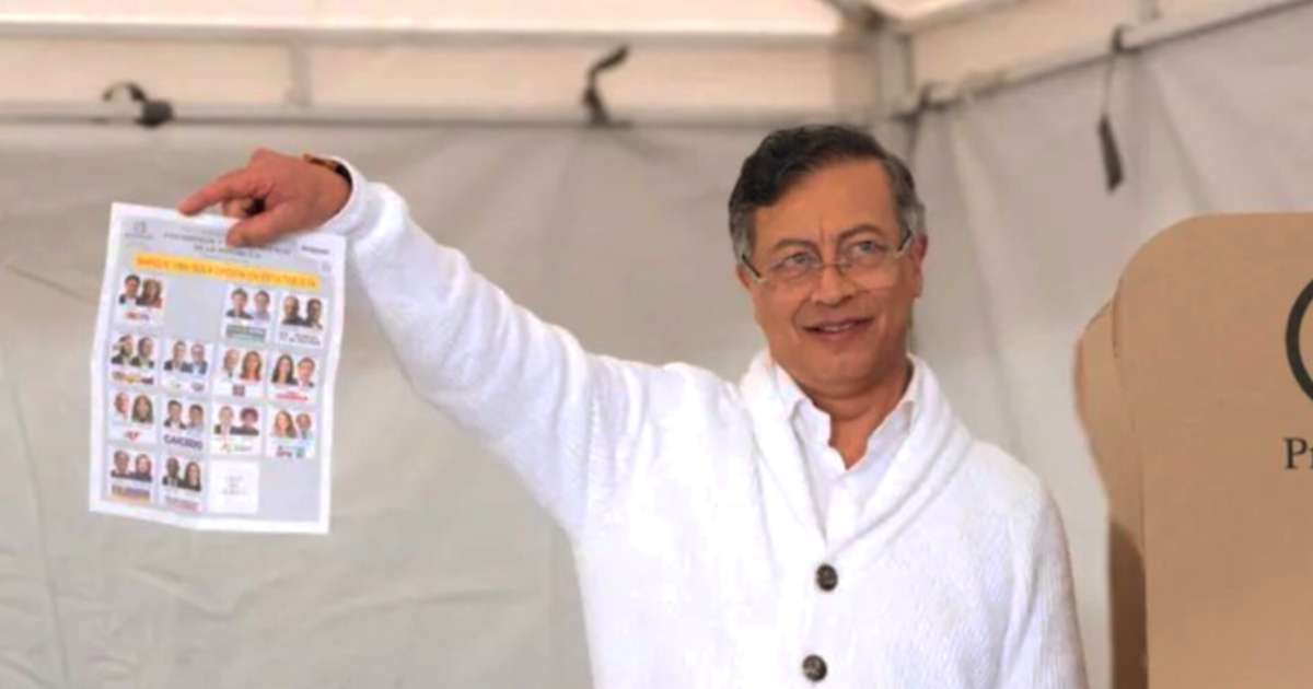 Petro desconoce resultados de elecciones y cuestiona el sistema