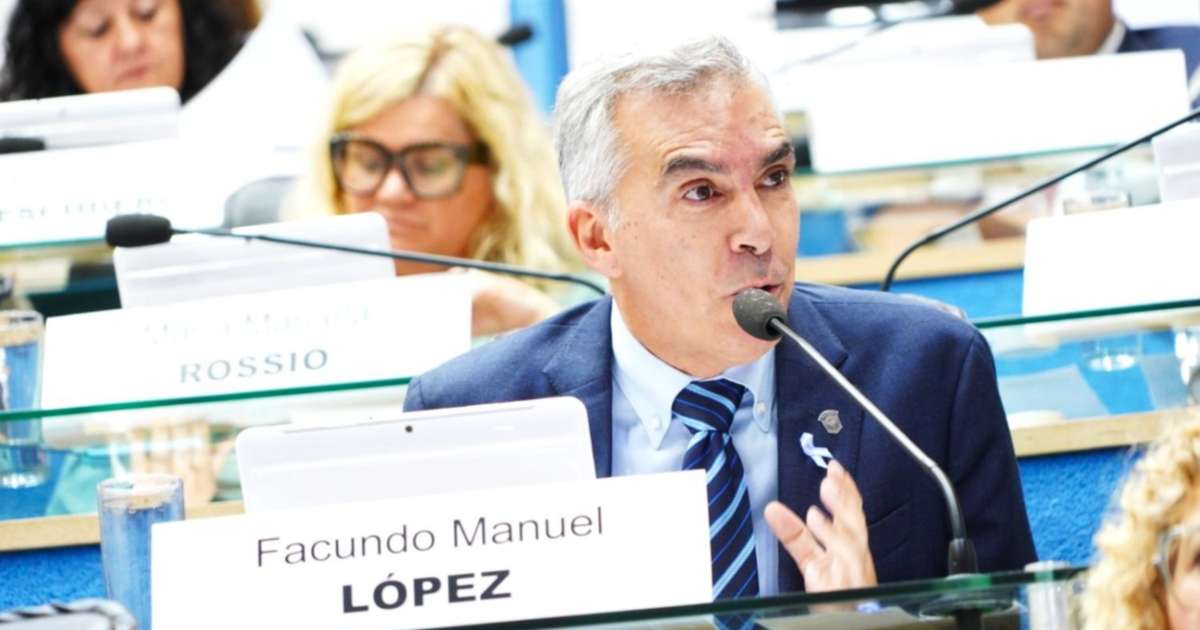 Facundo López criticó a Tortoriello por “doble moral” entre Río Negro y ...
