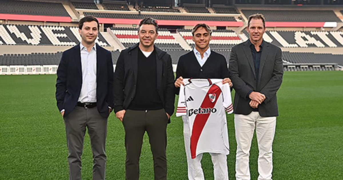 River sufre la primera baja de su flamante refuerzo: Alex Woiski se ...