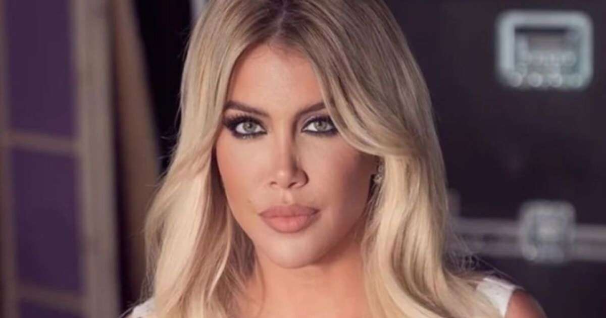 Las fotos del primer viaje de Wanda Nara con Martín Migueles